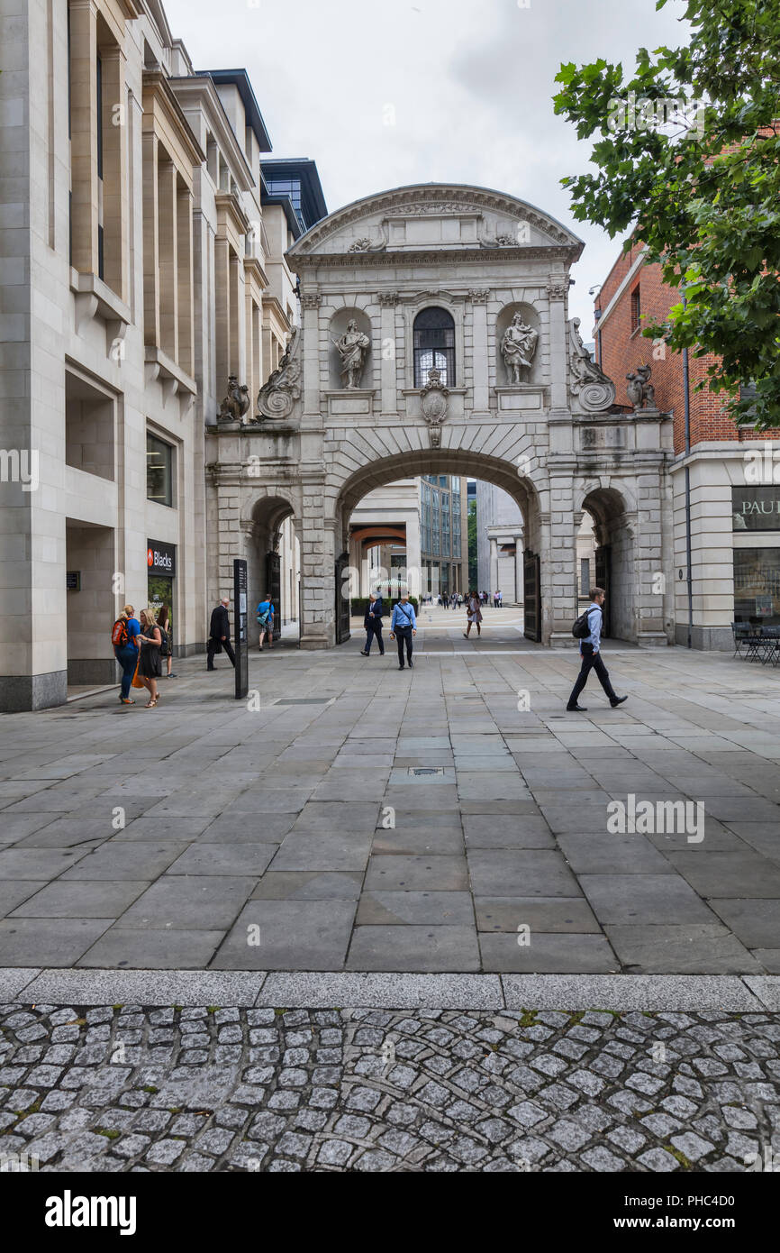 Temple Bar Gate, Paternoster Square, London, England, UK Stock Photo ...