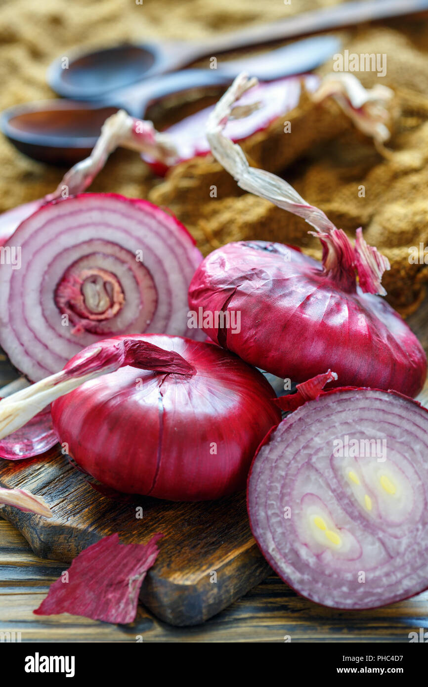 Sweet red onions hi-res stock photography and images - Alamy