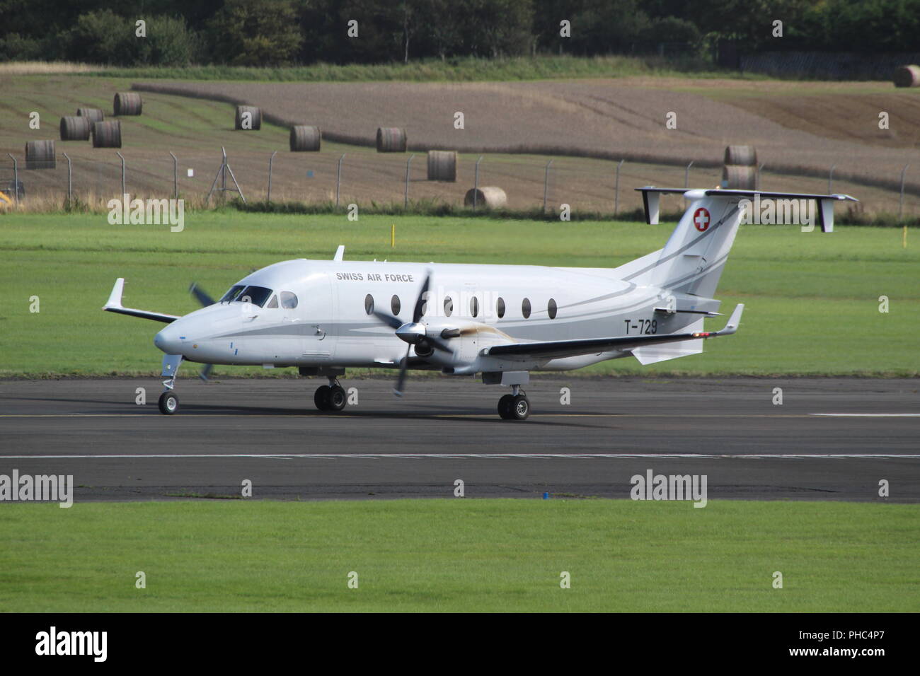 1900 aircraft hi-res stock photography and images - Alamy