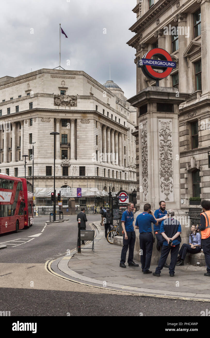 NatWest Bank building, Bank station, London, England, UK Stock Photo ...