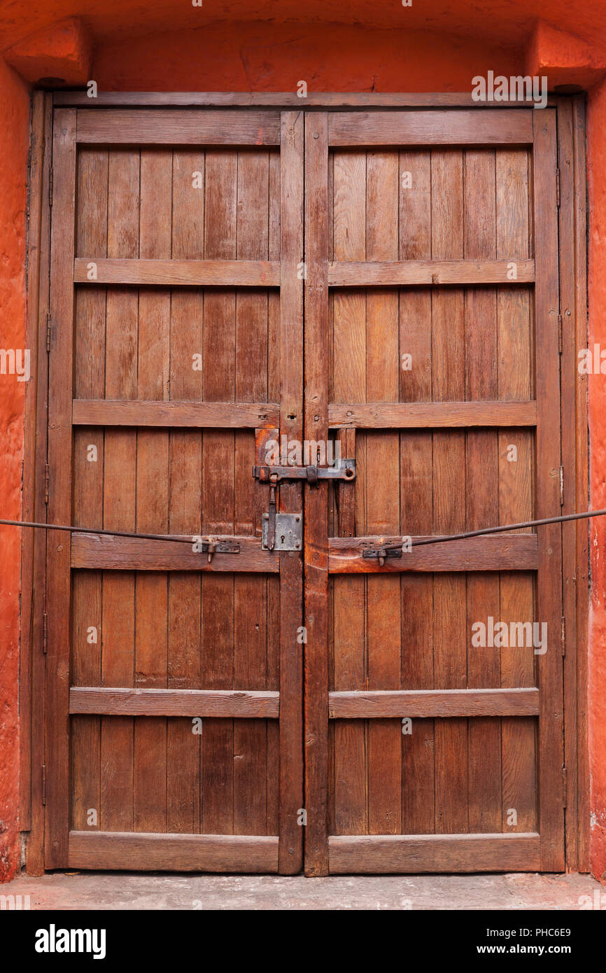 closed wooden gate Stock Photo - Alamy