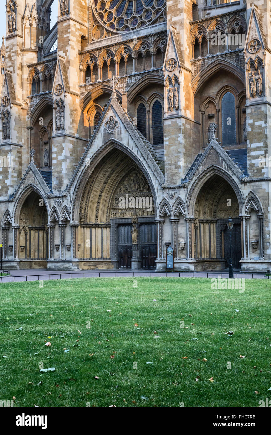 North entrance of Westminster Abbey, London, England, UK Stock Photo ...