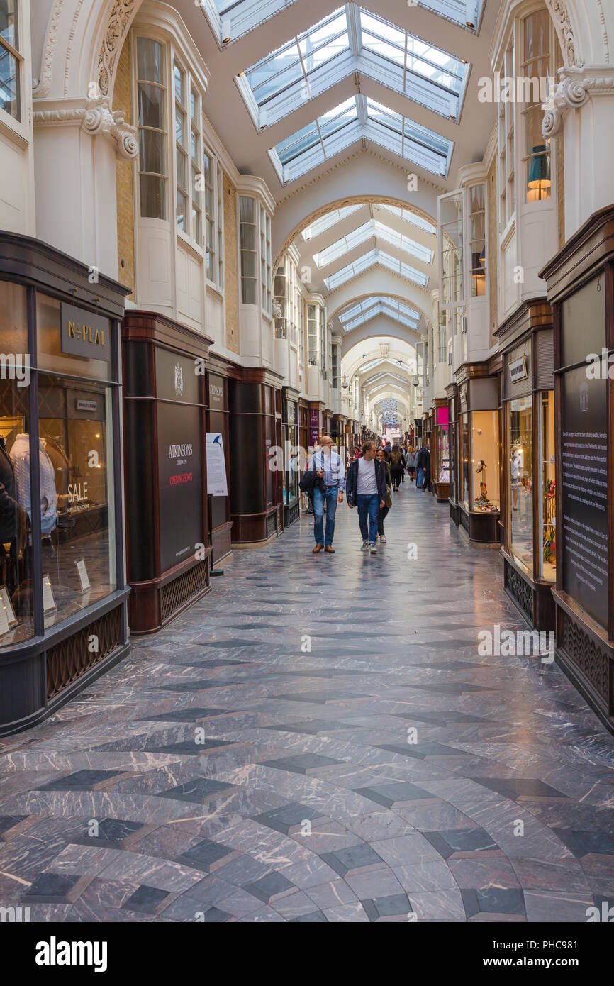 Luxury boutique burlington arcade hi-res stock photography and images ...