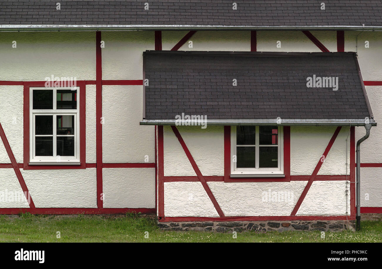 Timber frame facade hi-res stock photography and images - Alamy