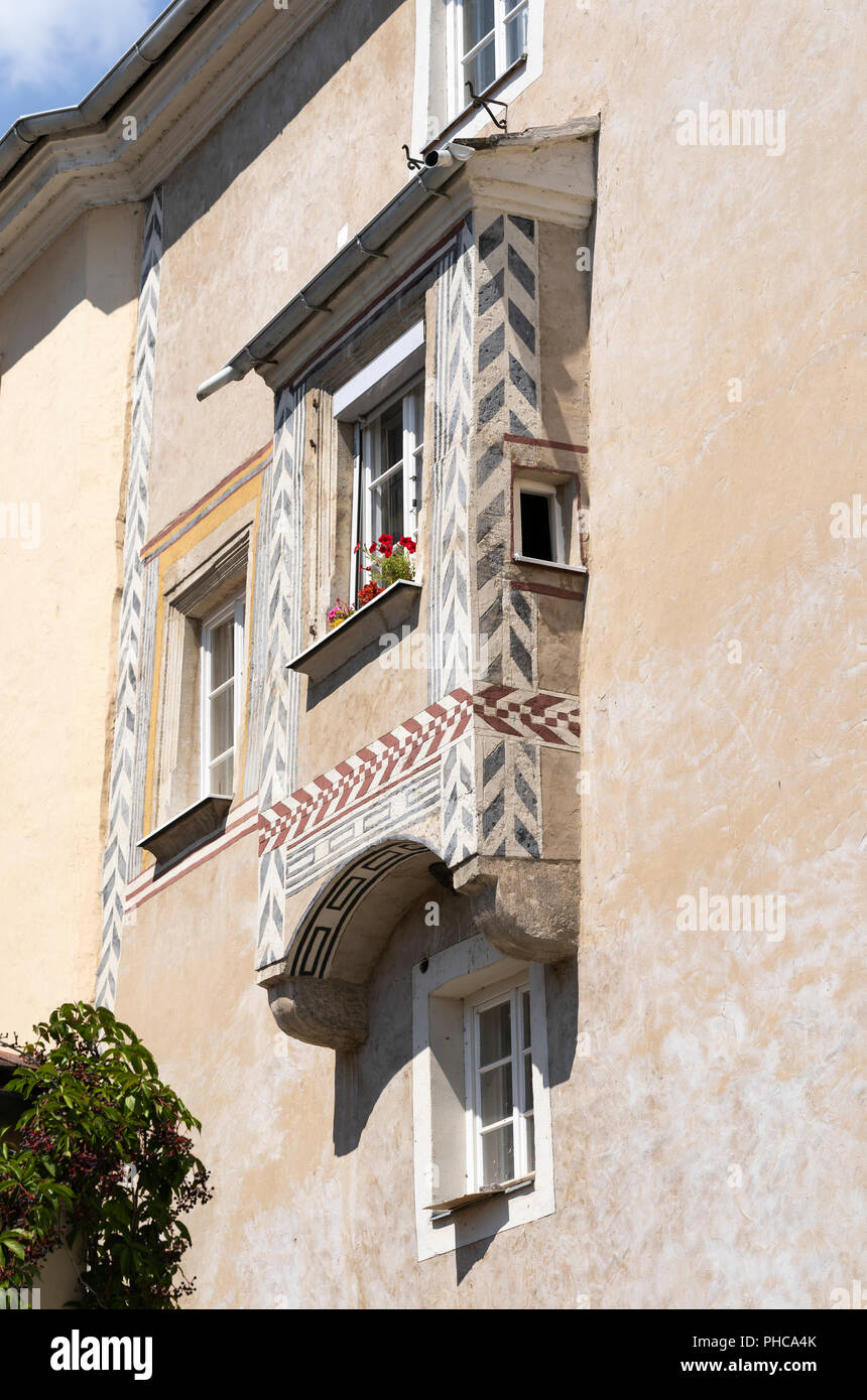 Painted bay window hi-res stock photography and images - Alamy