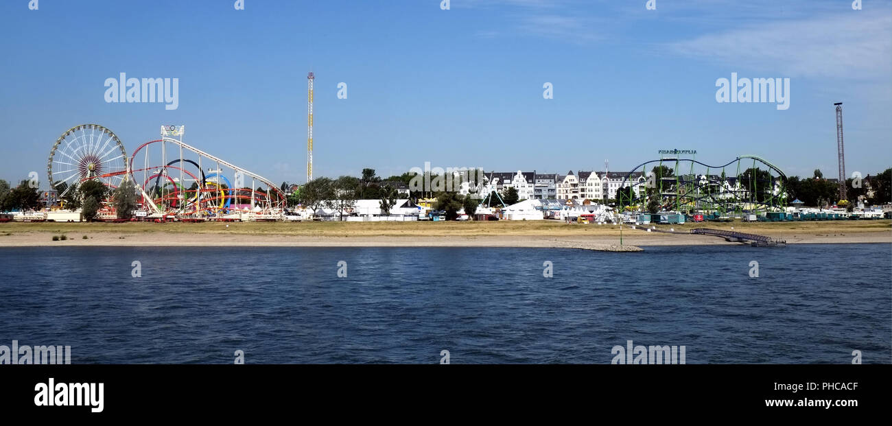 Oberkassel rheinwiese hi-res stock photography and images - Alamy
