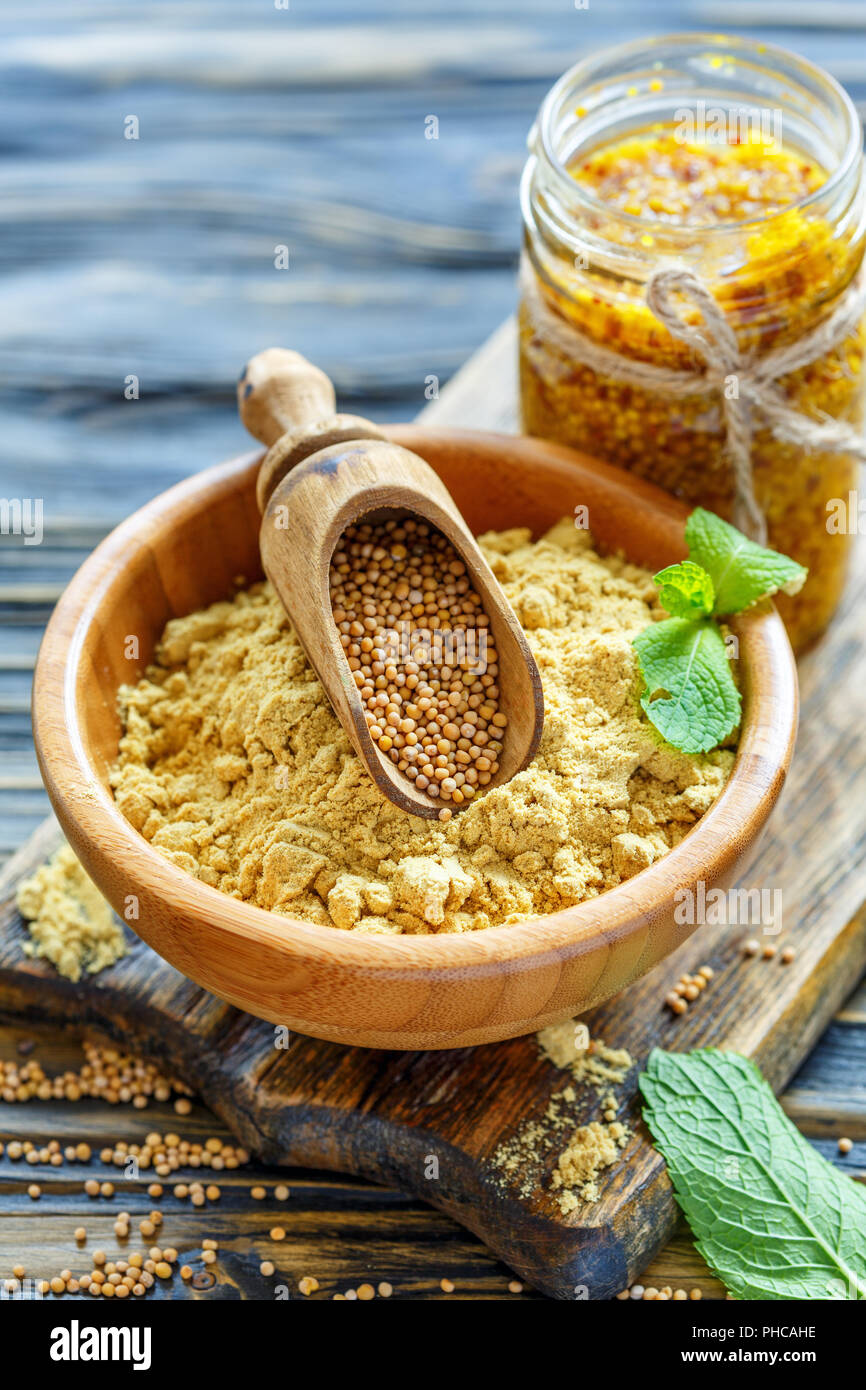 Hot mustard powder hi-res stock photography and images - Alamy