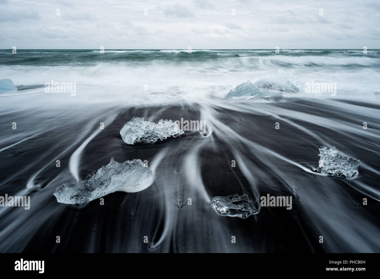 Icy ocean hi-res stock photography and images - Alamy