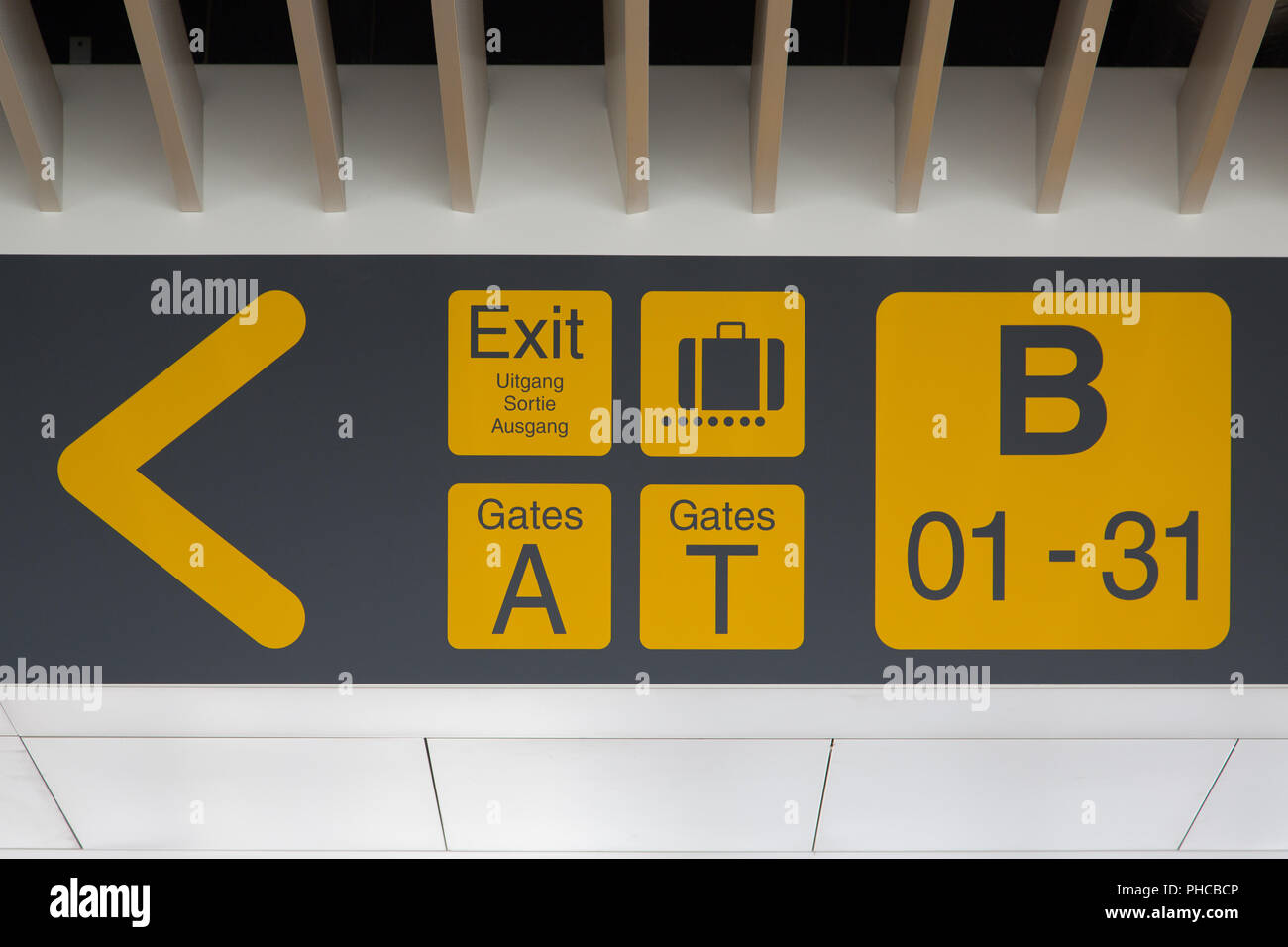 Terminal Info Board Stock Photo - Alamy