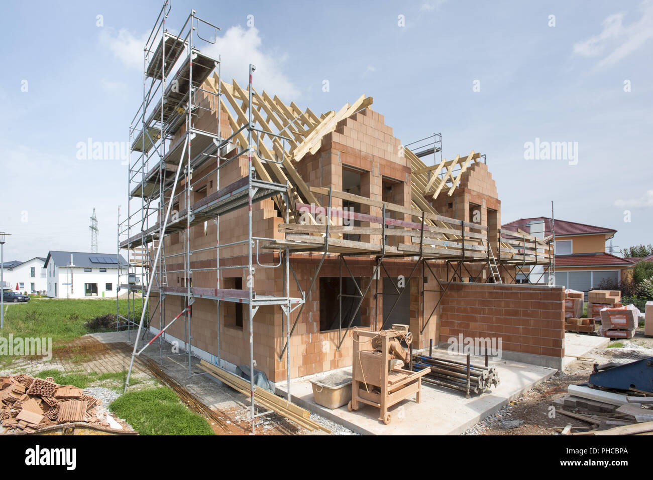 new residential house in construction Stock Photo - Alamy