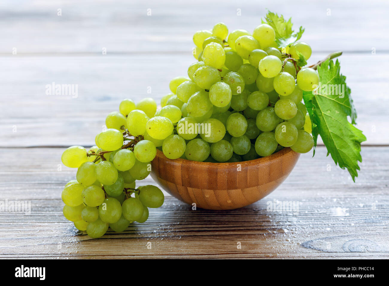 Images Of Grapes In A Bowl