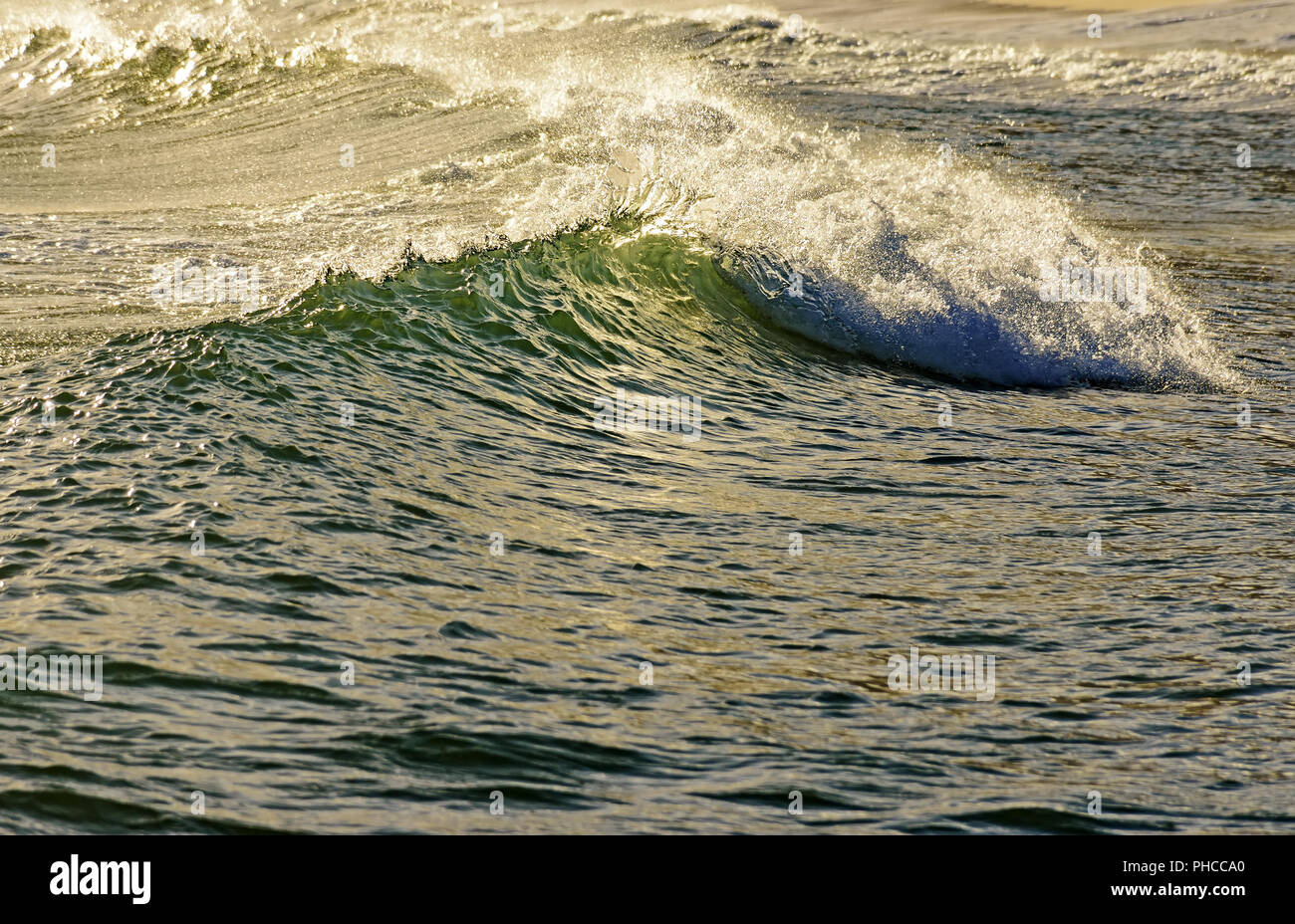 Coastal sunset breaking wave hi-res stock photography and images - Alamy