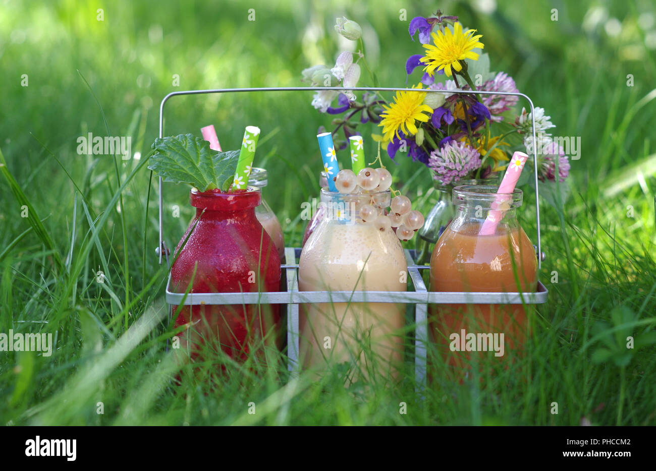 Various currants hi-res stock photography and images - Alamy