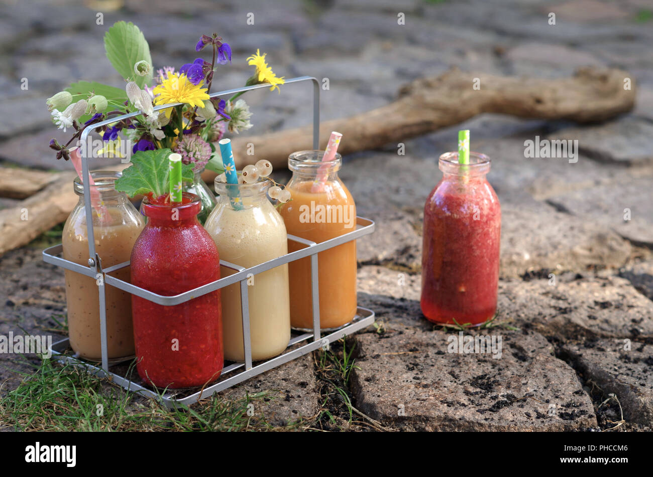 Smoothie drink car hi-res stock photography and images - Alamy