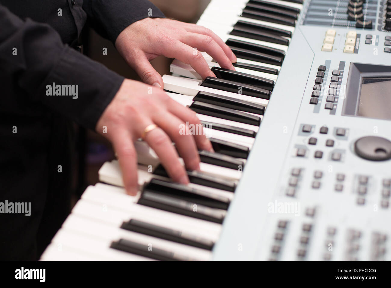 Synthesizer Player High Resolution Stock Photography and Images - Alamy