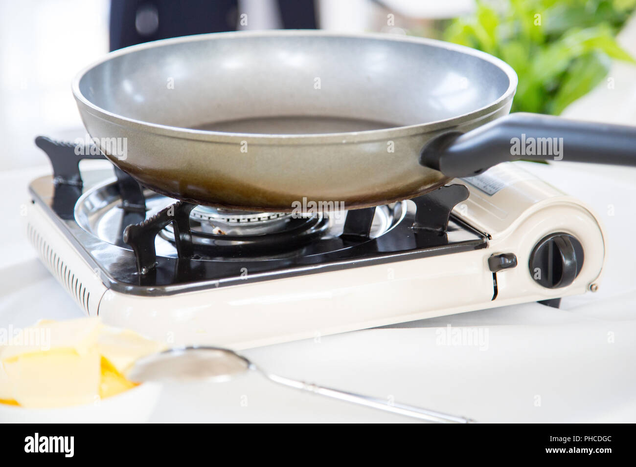Portable gas cooker hi-res stock photography and images - Alamy