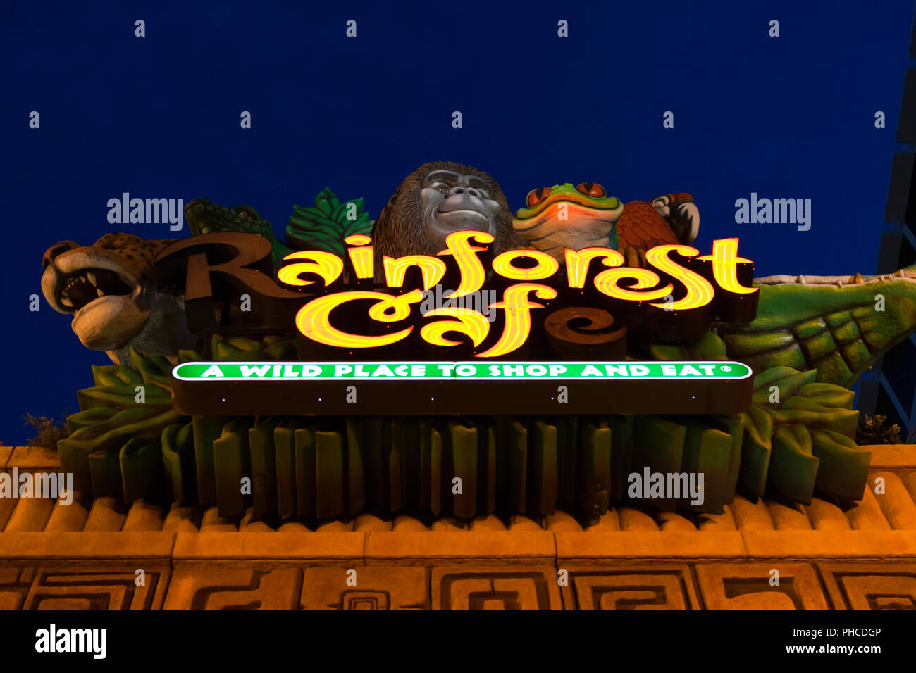 Rainforest cafe hi-res stock photography and images - Alamy