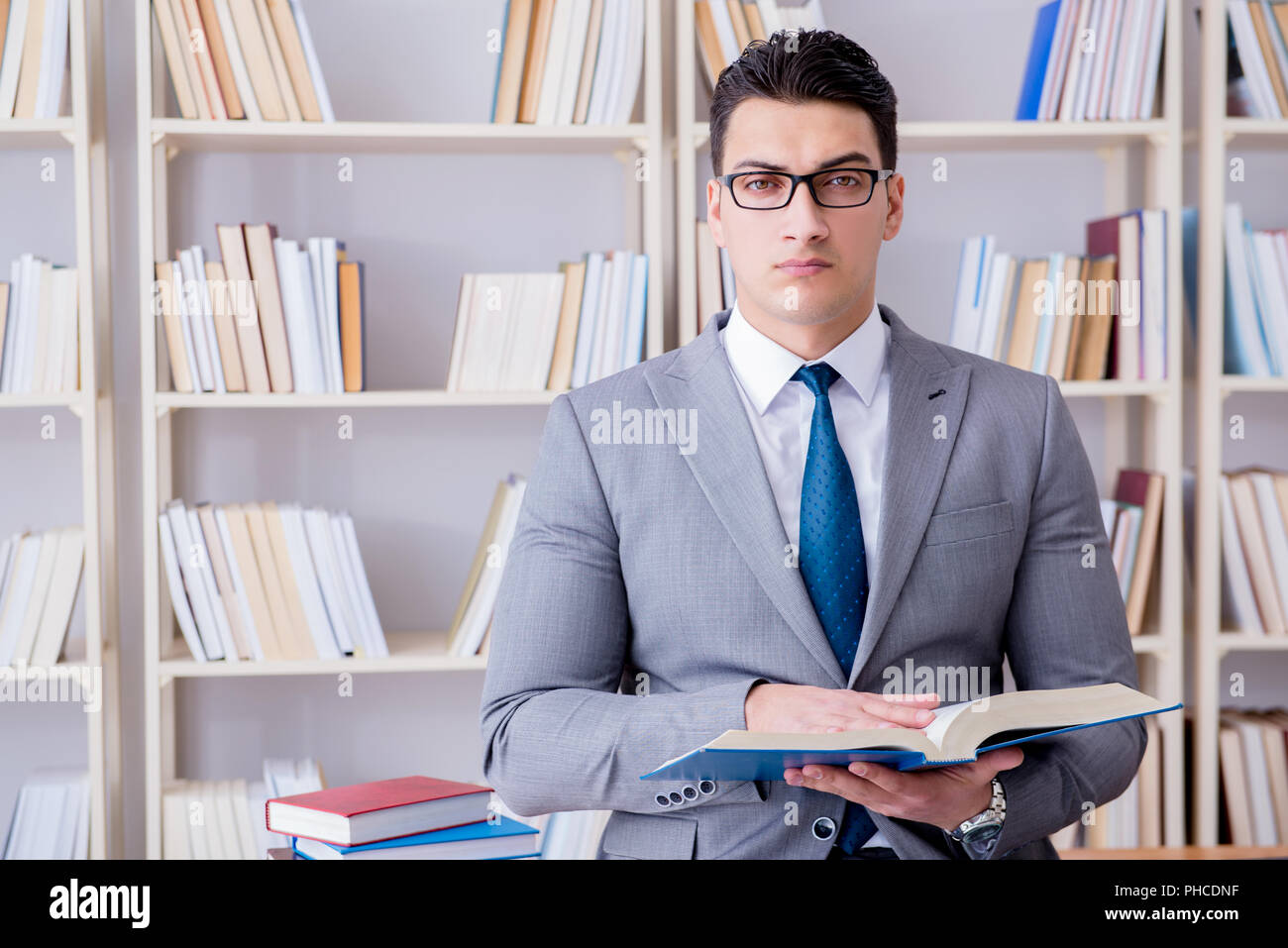 Law student working hi-res stock photography and images - Alamy