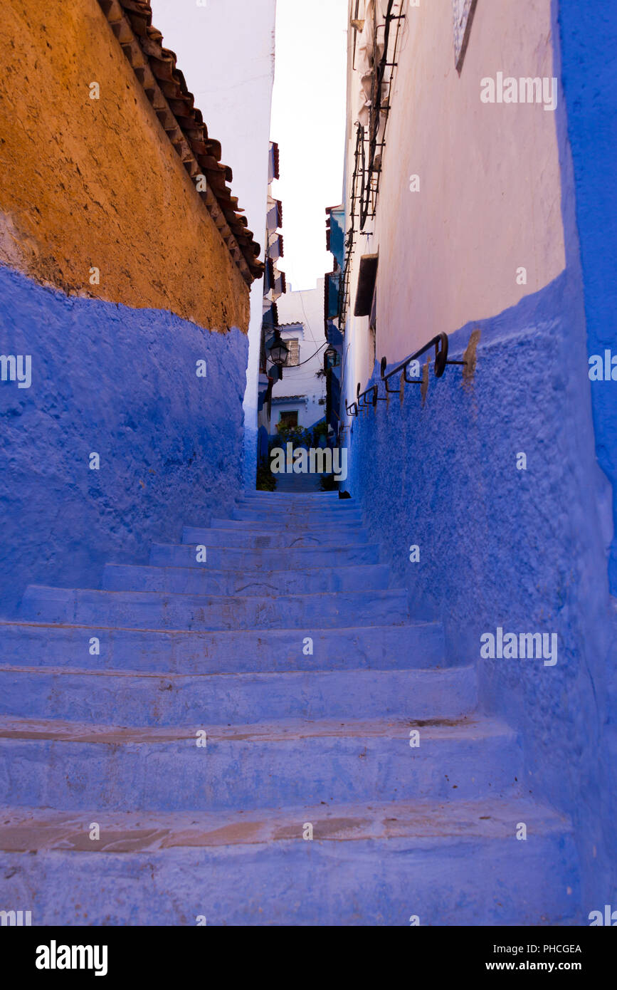 stairs in chefchaouen Stock Photo - Alamy