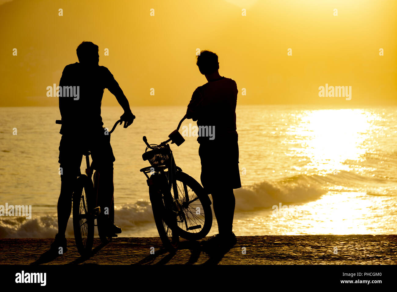 Two male cyclists hi-res stock photography and images - Alamy