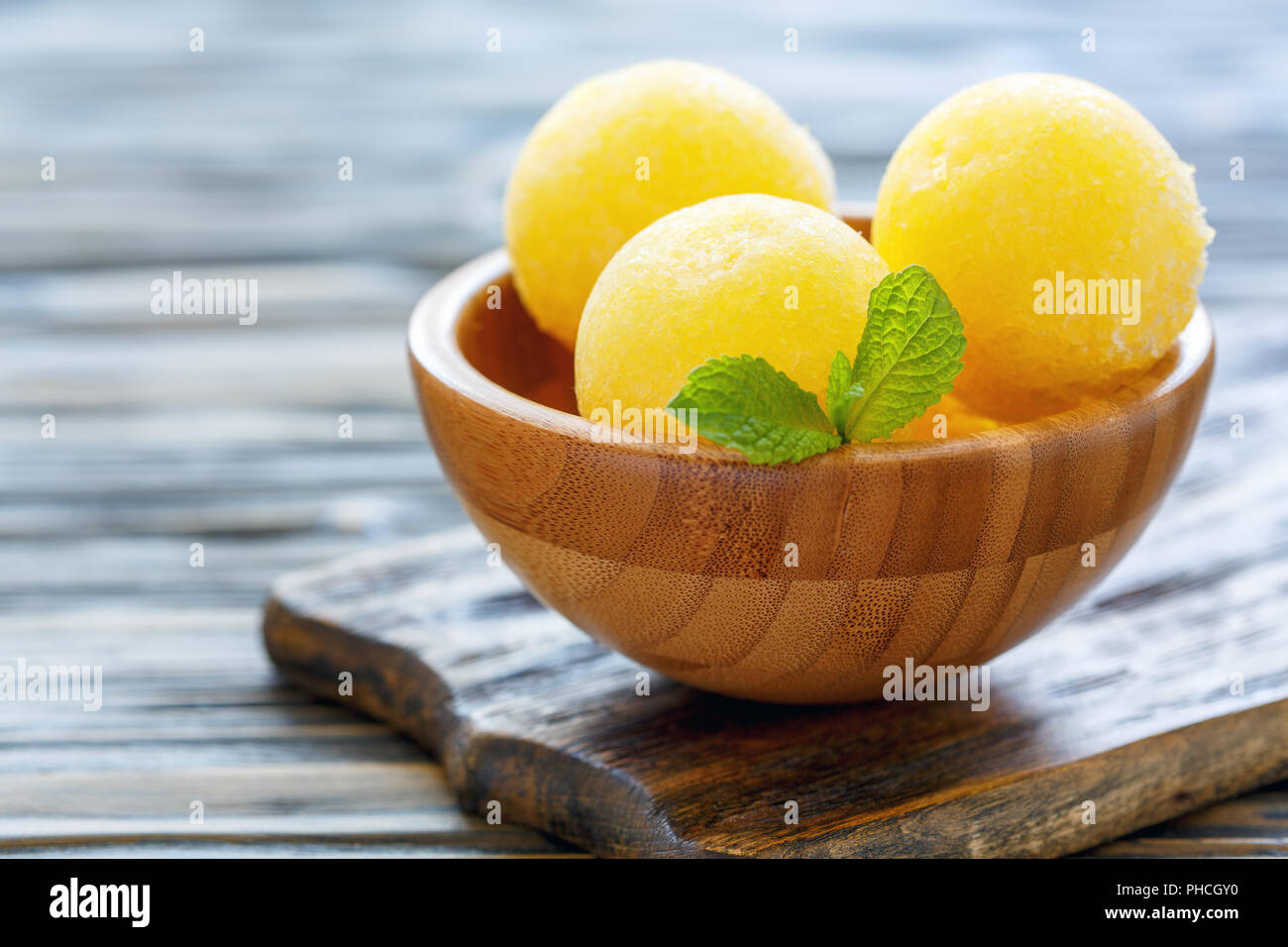 Melon and mint sorbet hi-res stock photography and images - Alamy