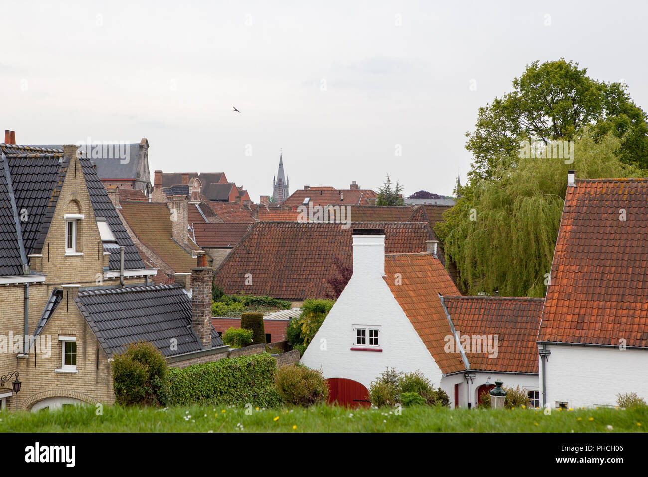 Traditional red roofs architecture hi-res stock photography and images ...