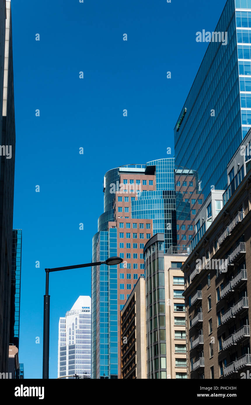 Skyscrapers montreal hi-res stock photography and images - Alamy