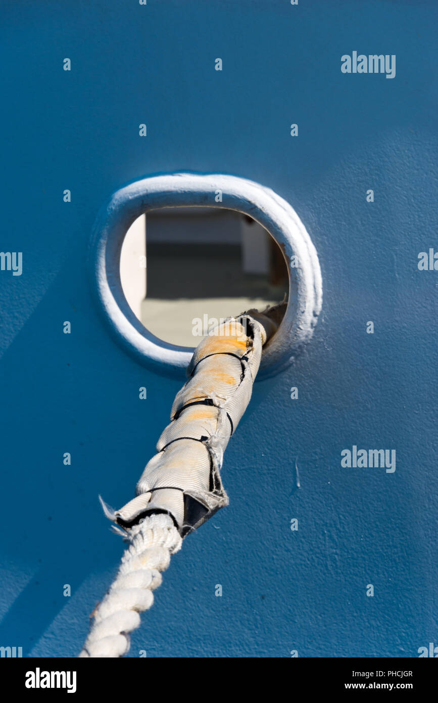 porthole of ship with rope Stock Photo - Alamy