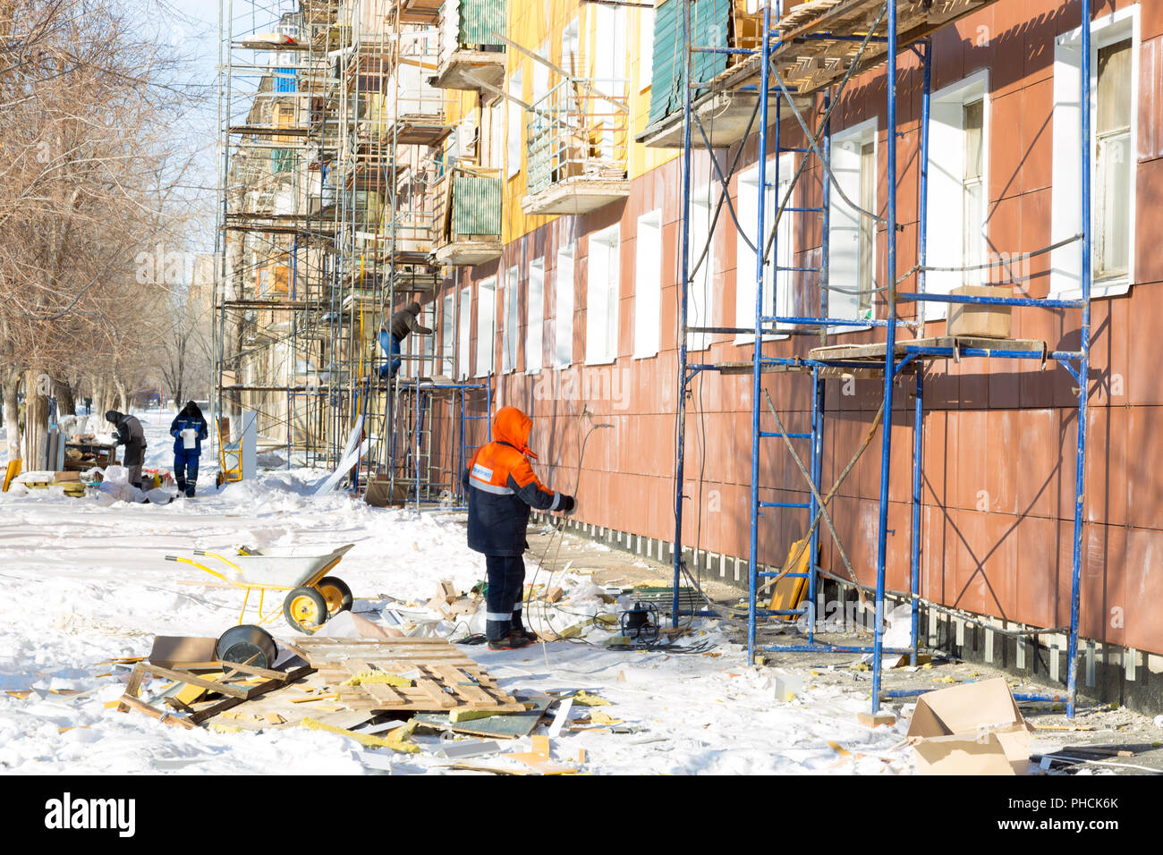 The old house is compacted with mineral wool and the exterior of the ...