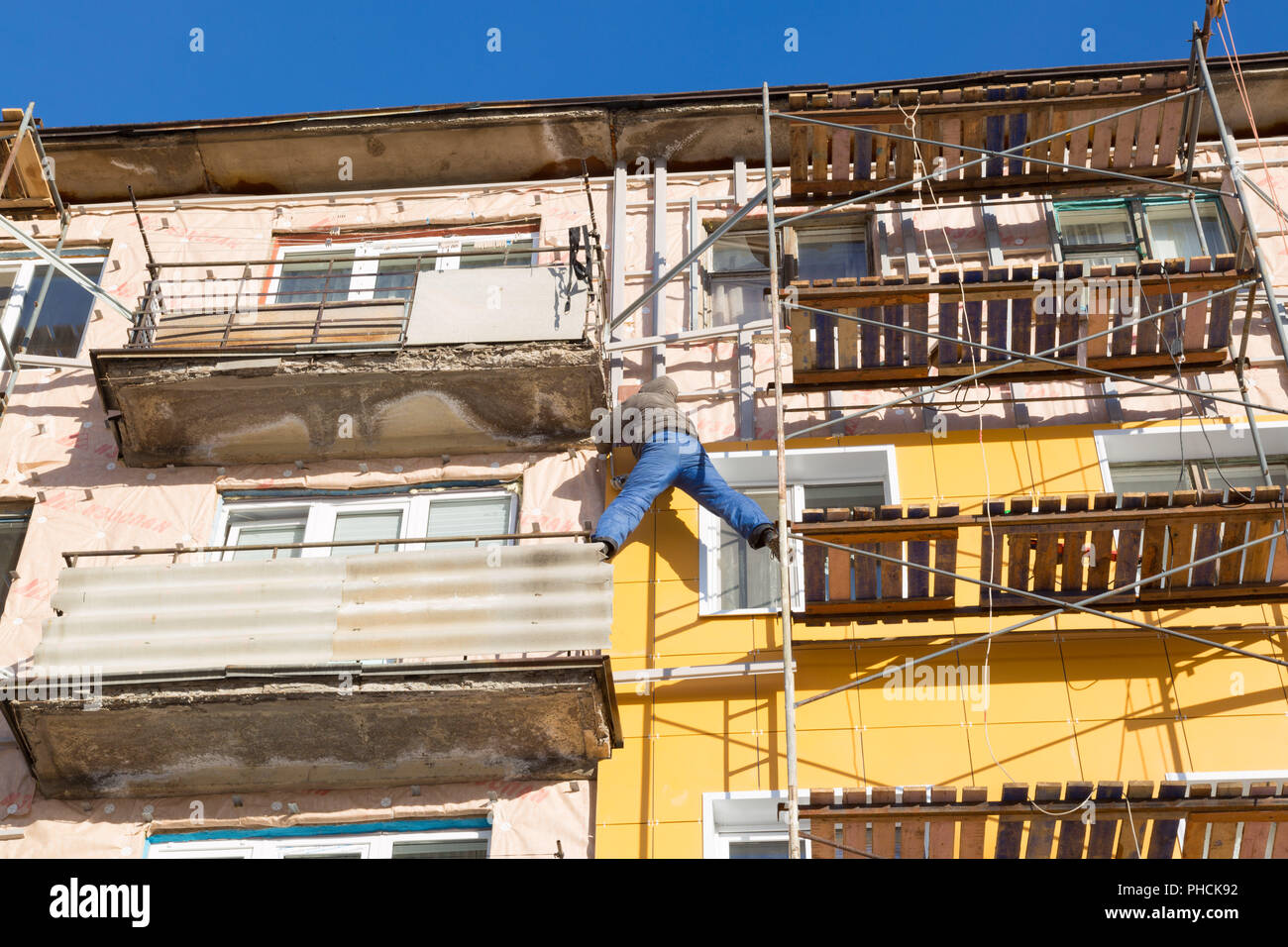 The old house is compacted with mineral wool and the exterior of the ...