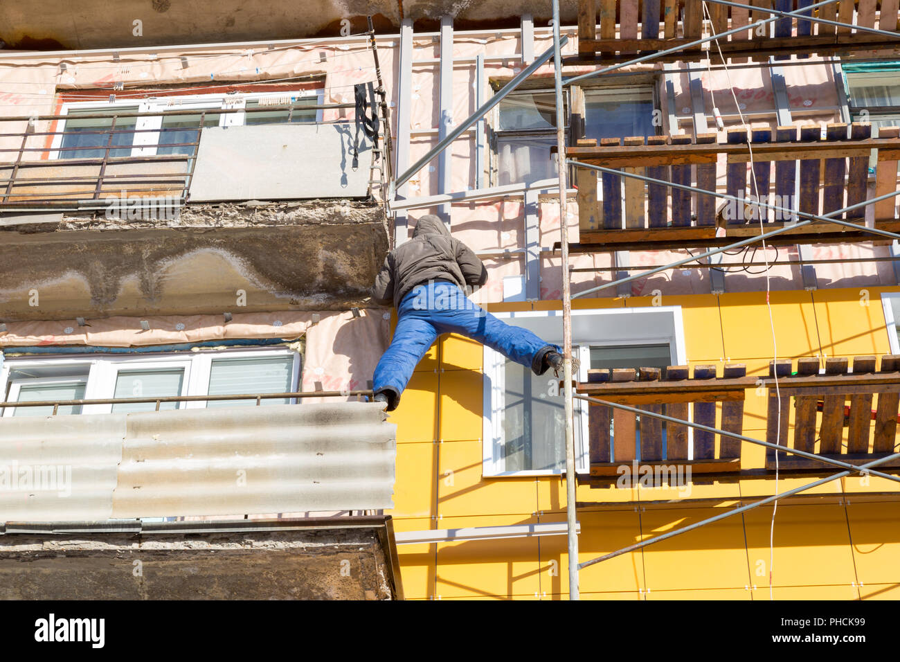 Safety violation construction hi-res stock photography and images - Alamy