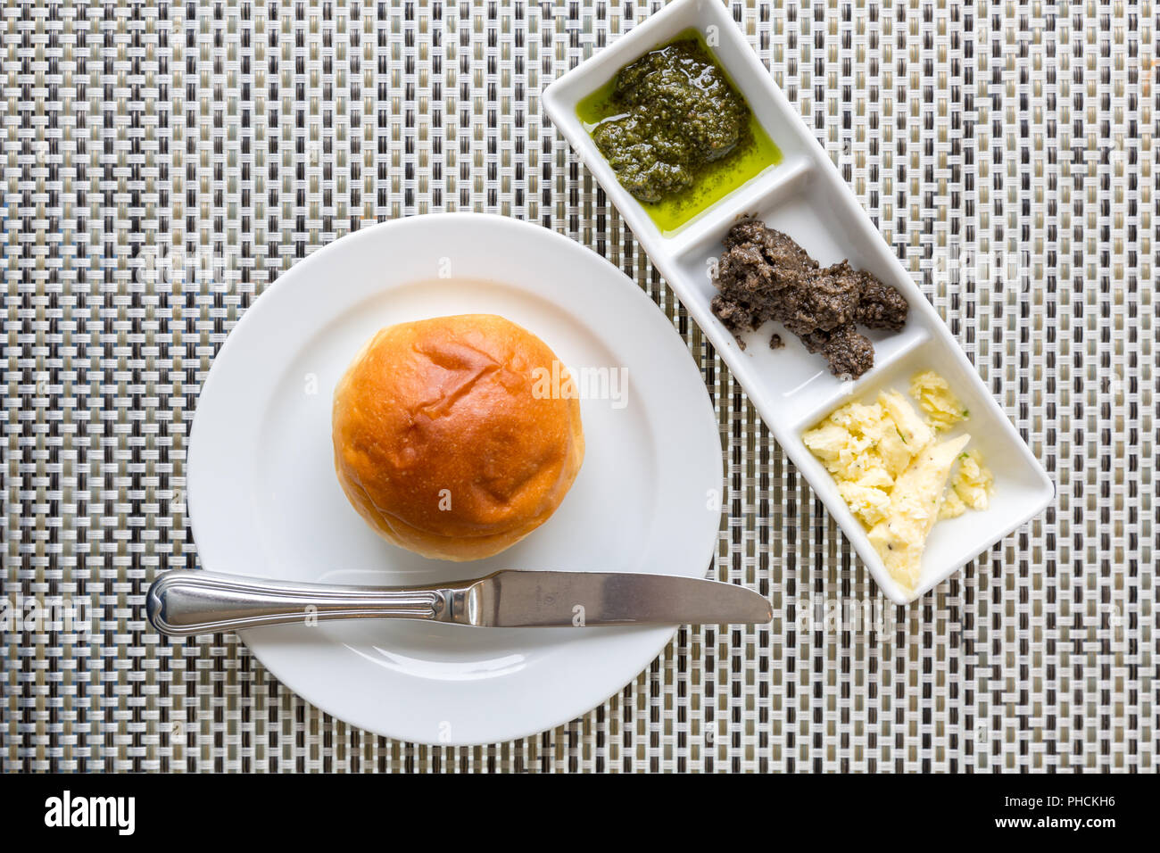 Dinner roll and butter hi-res stock photography and images - Alamy