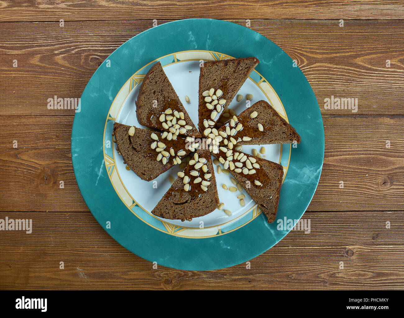 English medieval bread dish hi-res stock photography and images - Alamy