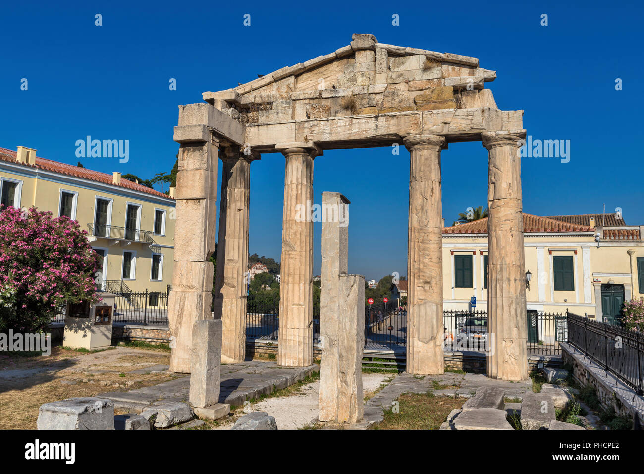 Western portico hi-res stock photography and images - Alamy