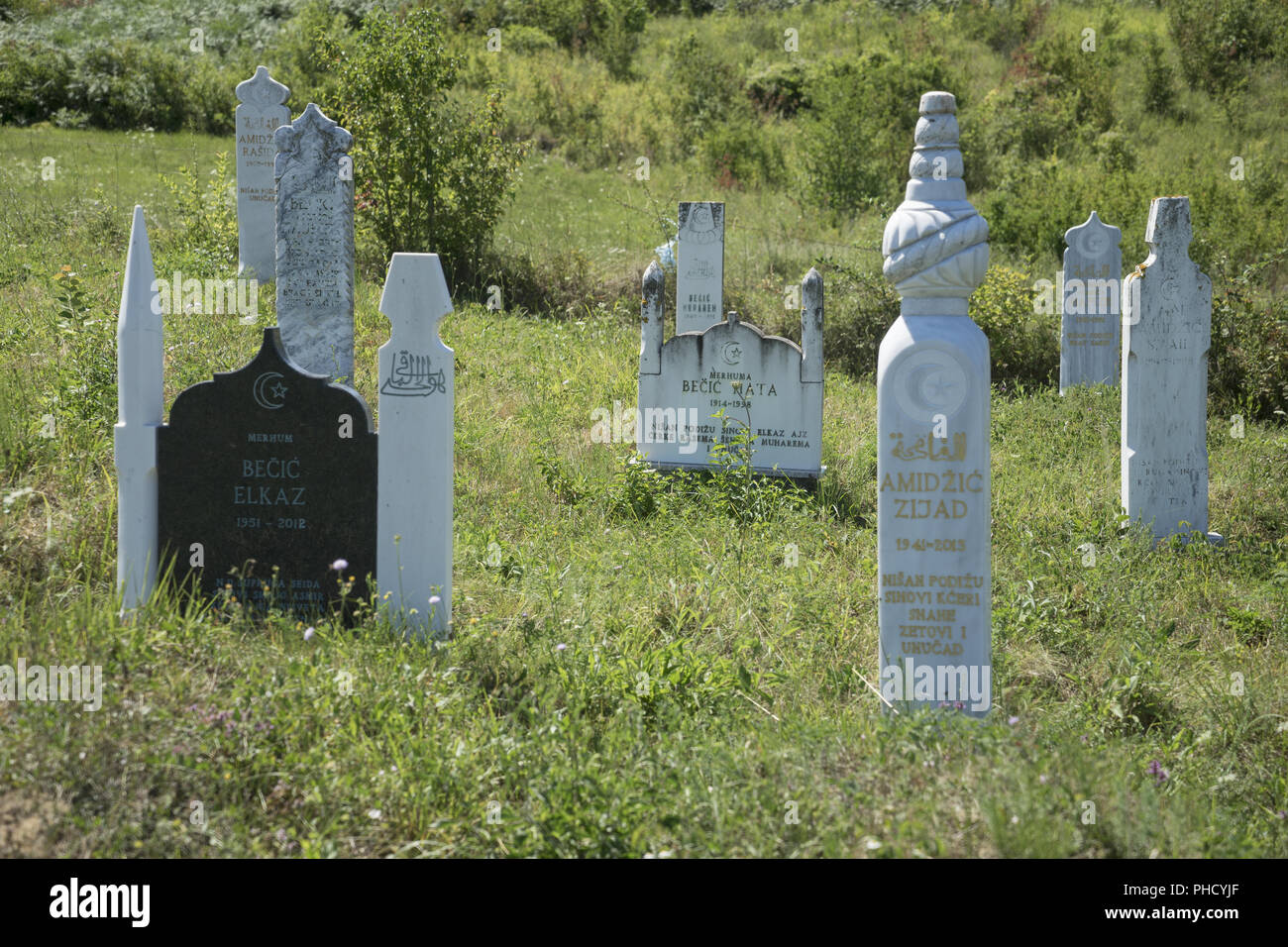 Islamic graveyard hi-res stock photography and images - Alamy