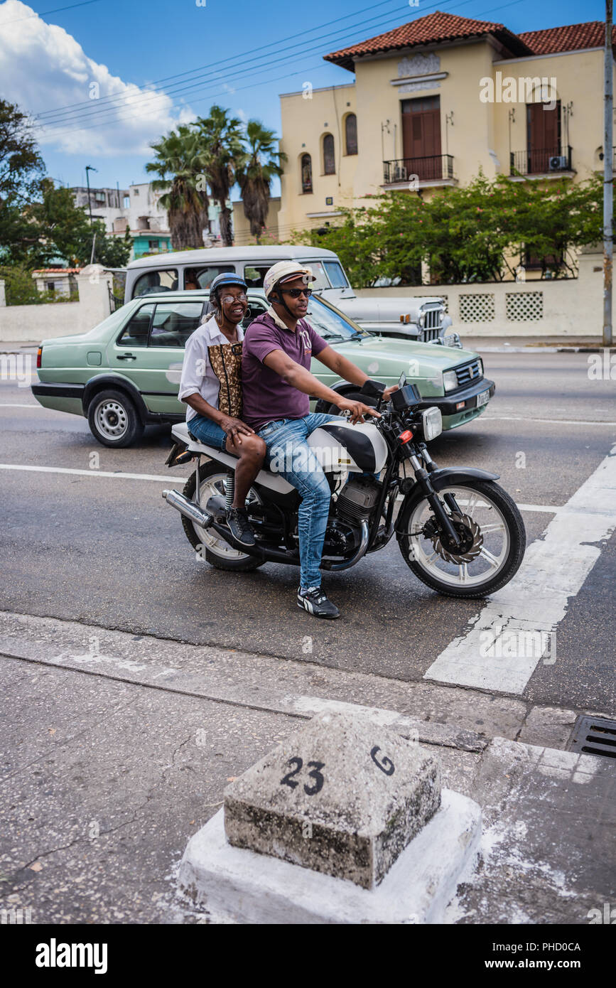 Traffic signs in cuba hi-res stock photography and images - Alamy