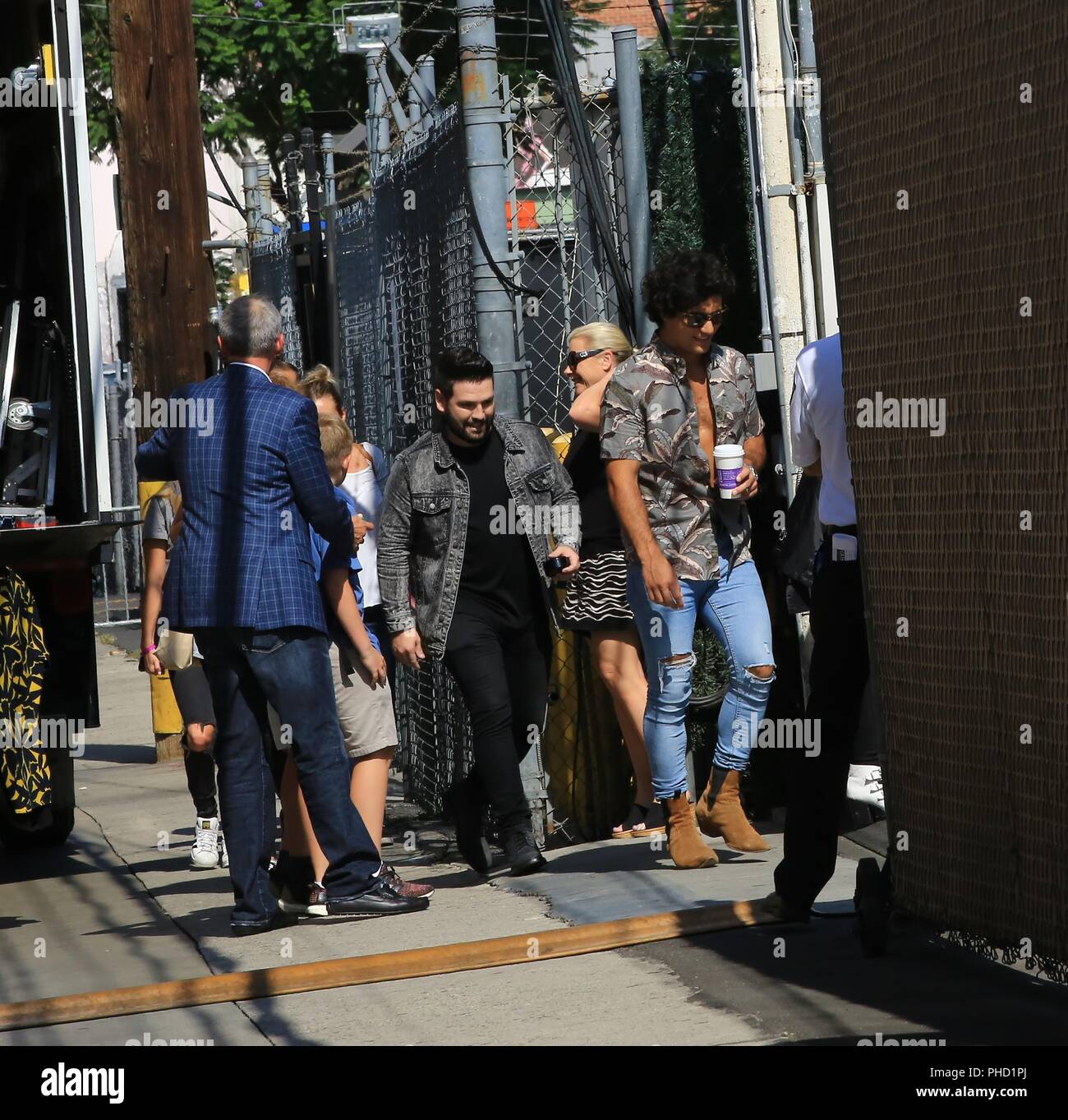 Celebrities arrive at ABC Studios to appear on 'Jimmy Kimmel Live ...