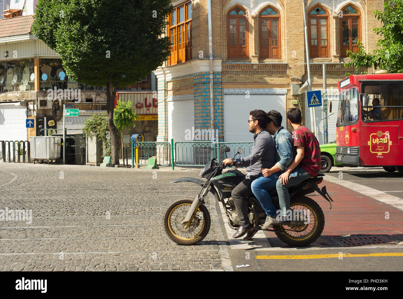 Tehran street busy hi-res stock photography and images - Alamy