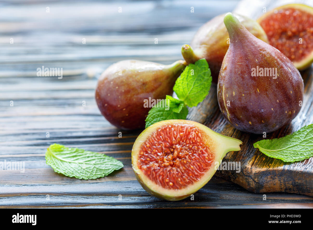 Whole fruits hi-res stock photography and images - Alamy