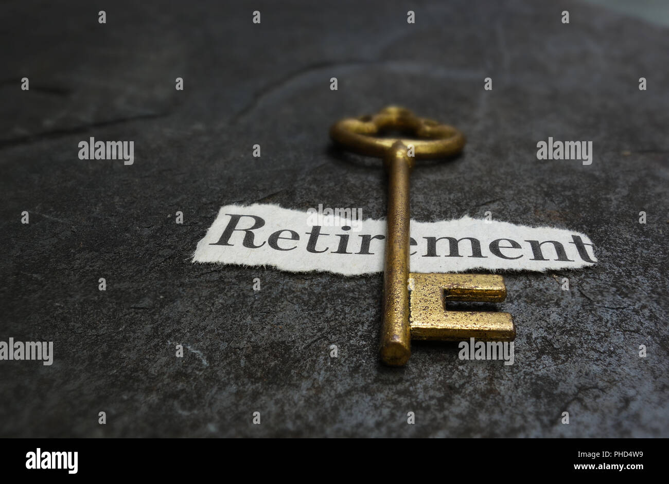 Retirement message and key Stock Photo - Alamy