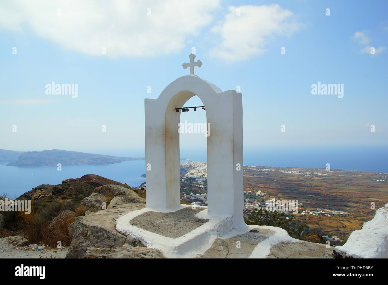 Small white church building hi-res stock photography and images - Alamy