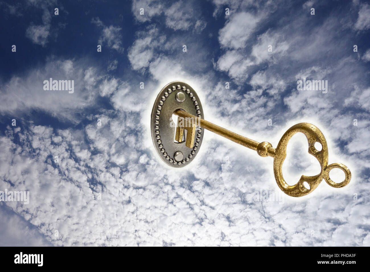 Sky gold hi-res stock photography and images - Alamy