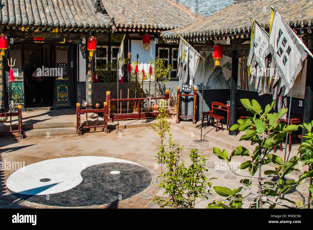Ancient outdoor kungfu training centre Stock Photo - Alamy
