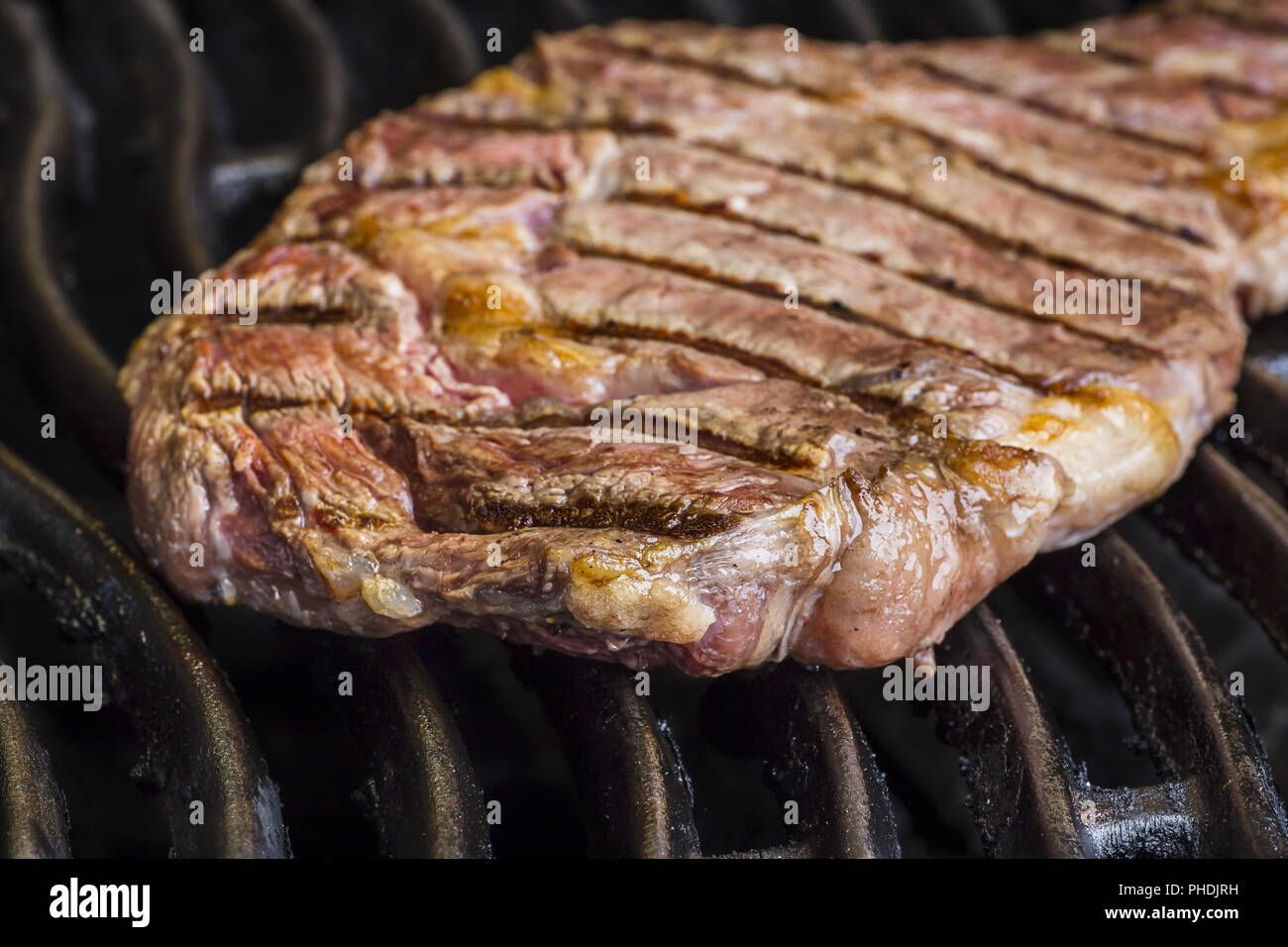 Fat on grill hi-res stock photography and images - Alamy