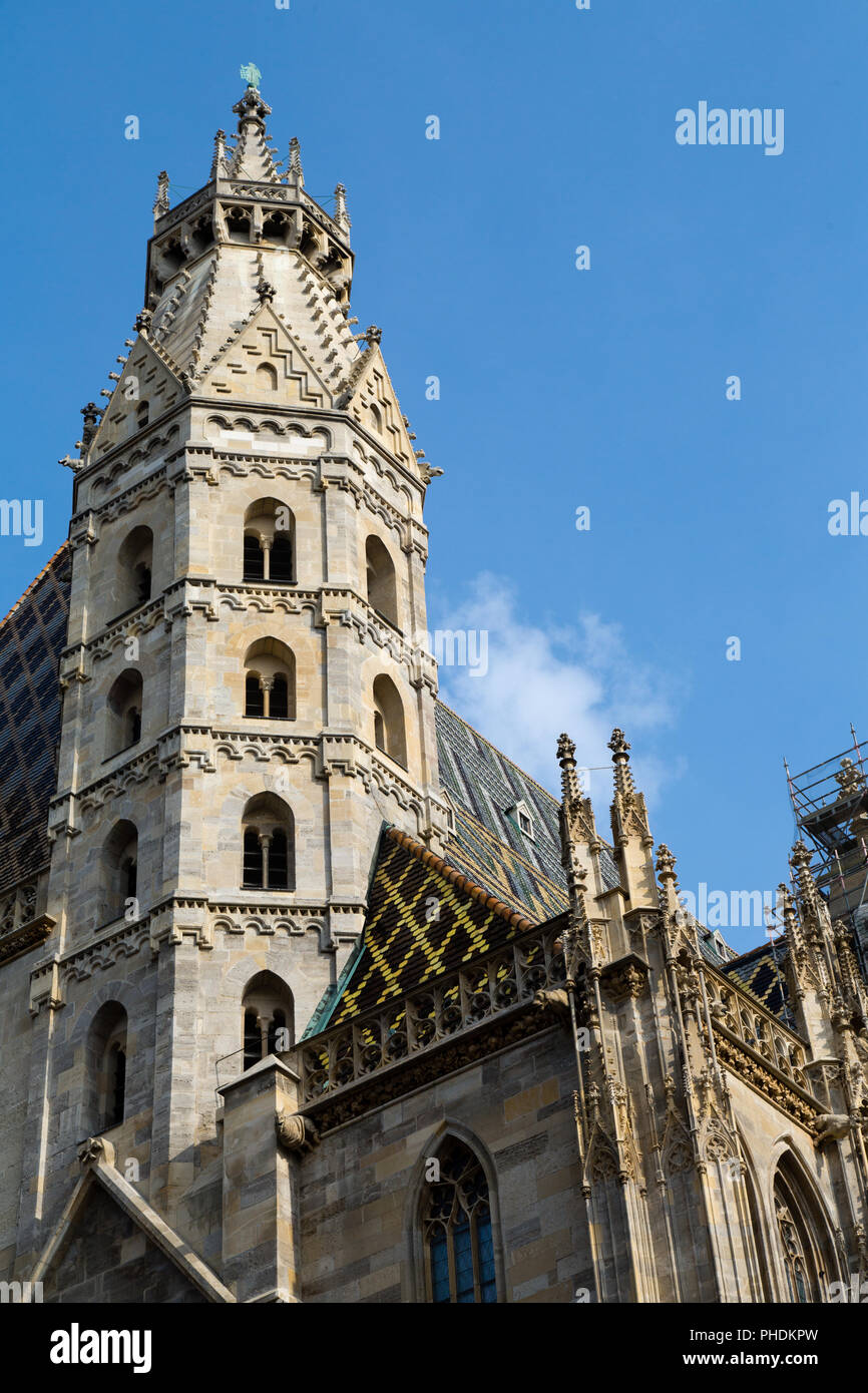 St stephen church vienna roof hi-res stock photography and images - Alamy