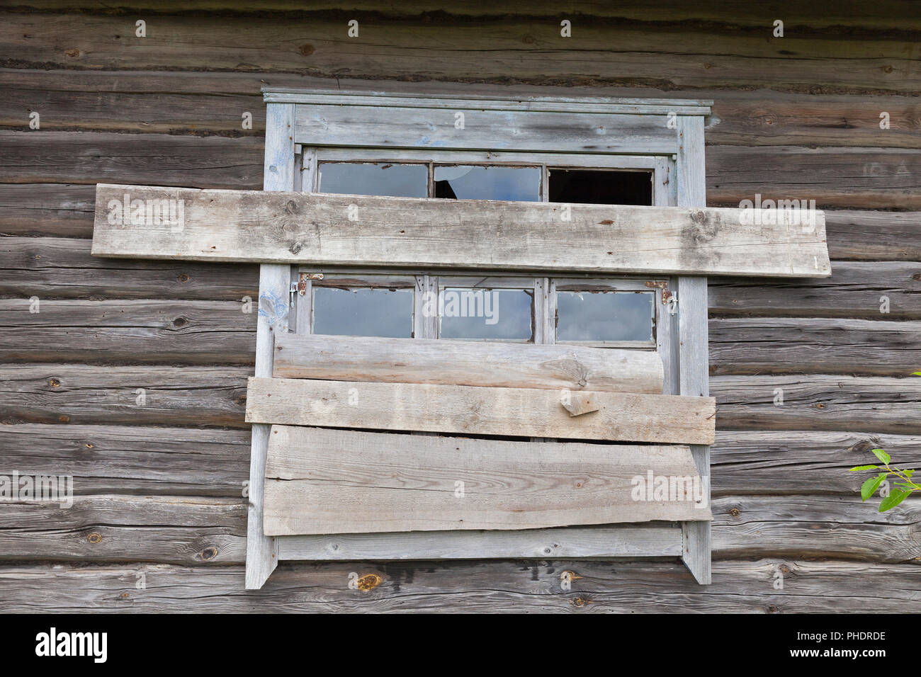 abandoned and unfinished wooden house in the countryside, a close-up of ...