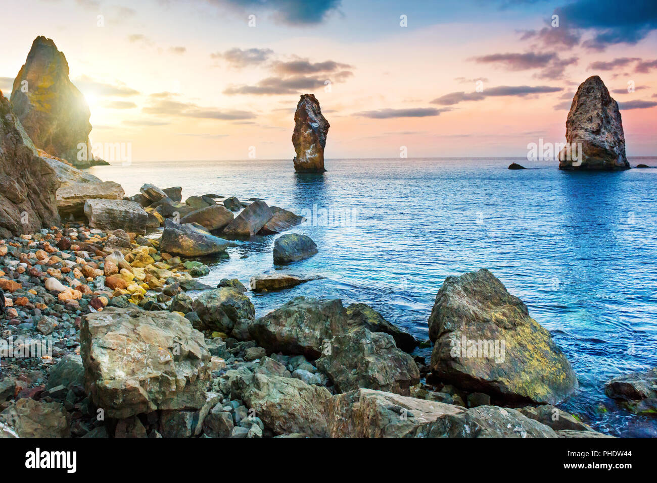 Beautiful sunset on rocks hi-res stock photography and images - Alamy