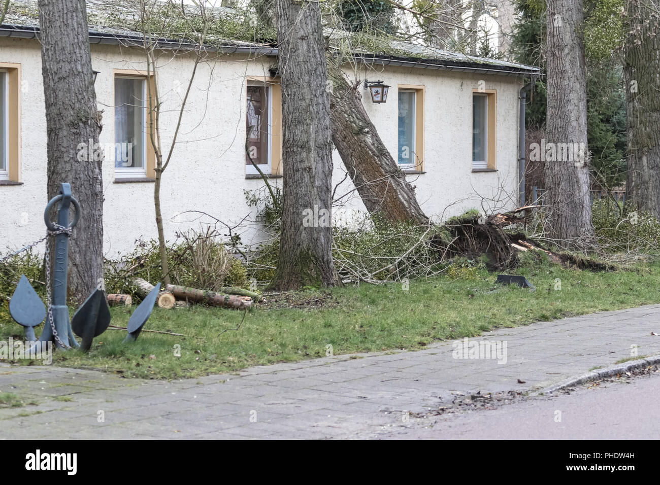 Stormfront hi-res stock photography and images - Alamy