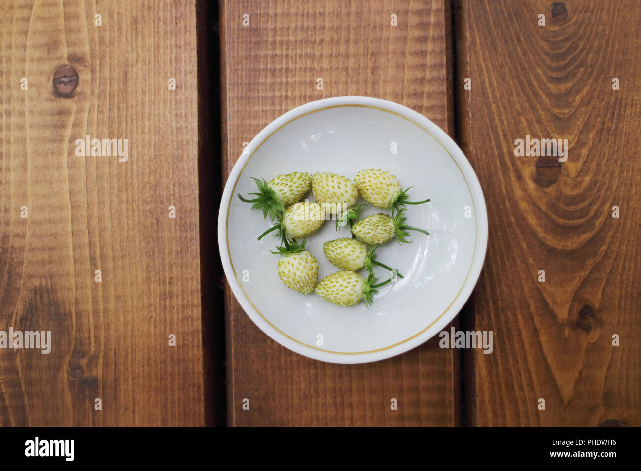 White strawberry japanese hi-res stock photography and images - Alamy