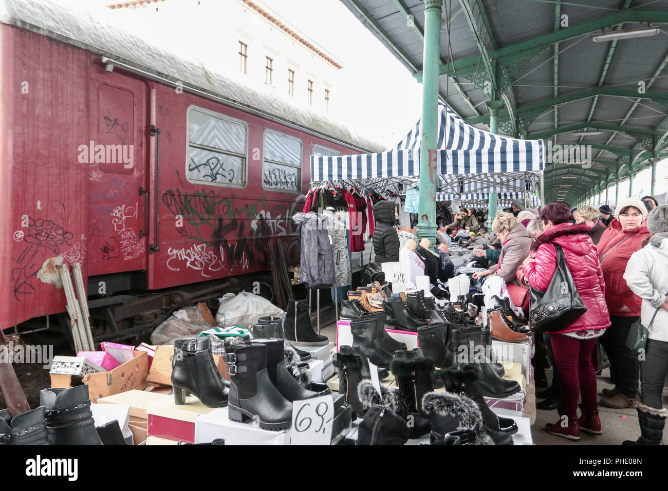 Station activity hi-res stock photography and images - Alamy